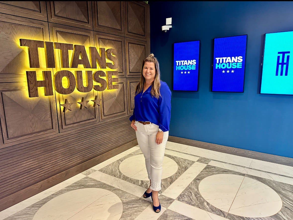 Tennessee Titans House Previews New Nissan Stadium with Upscale ...